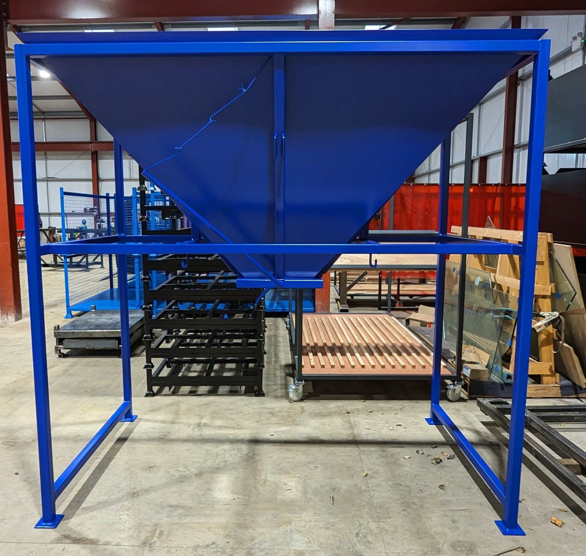 Controlled Flow Bagging Hopper | Lowe Stillages & Cages